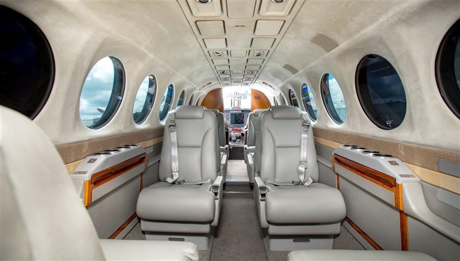 2000 Beechcraft King Air 350 G1000Nxi | Aircraft Listing | Plane Sales ...