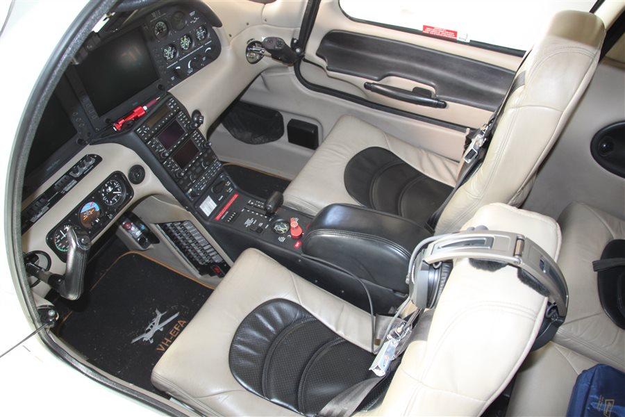 Cirrus Sr22t Interior