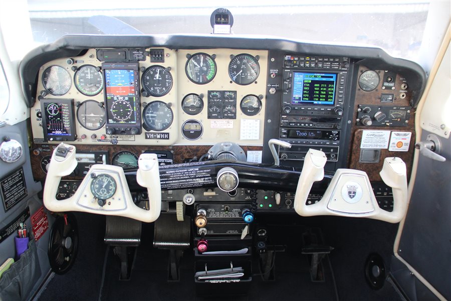 Bonanza G36 Cockpit