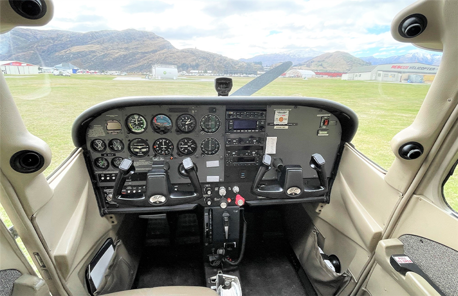 2004 Cessna 172 Skyhawk | Aircraft Listing | Plane Sales Australia
