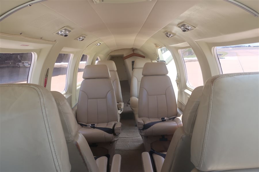 Piper Seminole Interior