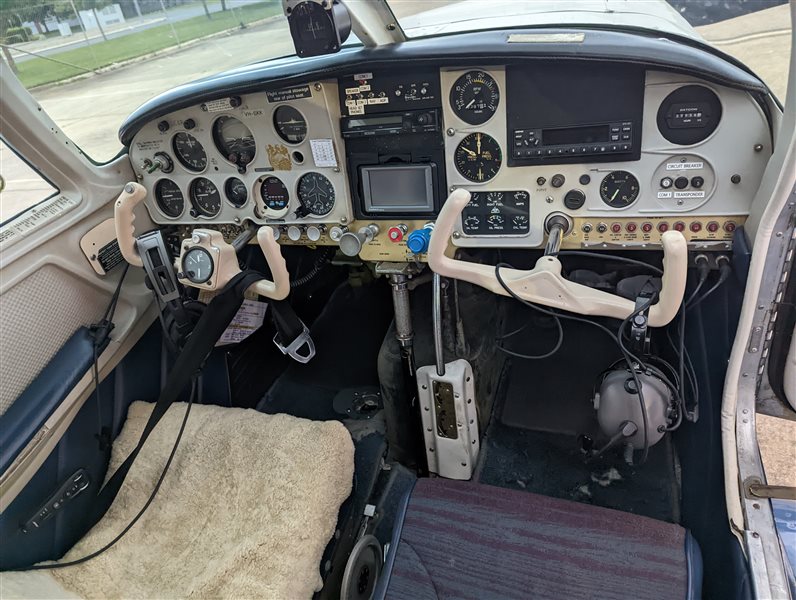 Mooney M20 Cockpit